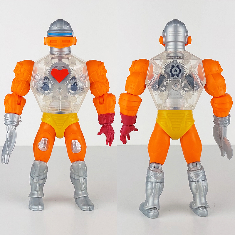PlanetEternia | Reviews | Roboto - First Appearance (MotU Origins)